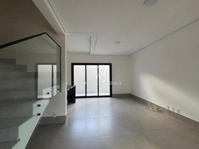 Sobrado à venda em Campinas, Bairro das Palmeiras, com 3 suítes, com 211 m², Reserva da Hípica