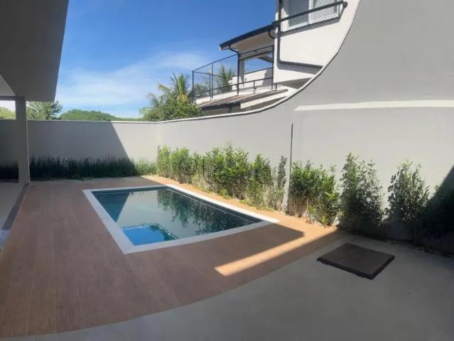 Sobrado à venda em Campinas, Bairro das Palmeiras, com 3 suítes, com 268 m²