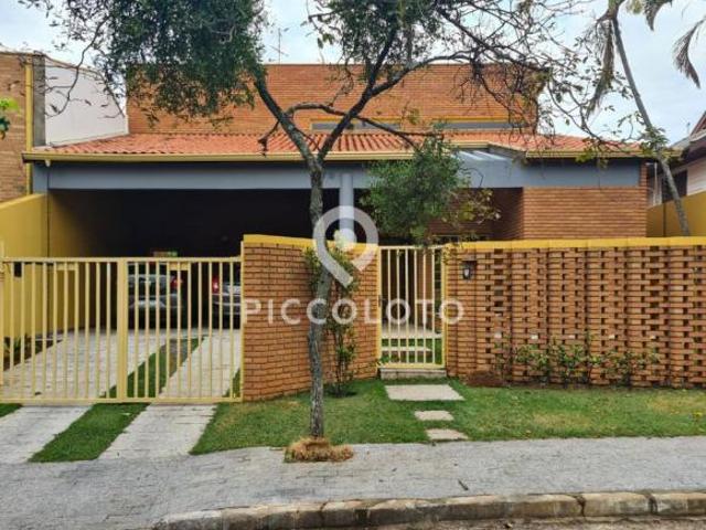 Sobrado à venda em Campinas, Bairro das Palmeiras, com 3 quartos, com 270 m²
