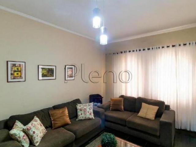 Sobrado à venda em Campinas, Jardim Aurélia, com 6 quartos, com 220 m²