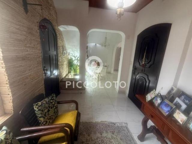 Sobrado à venda em Campinas, Jardim Alto da Barra, com 3 quartos, com 242 m²