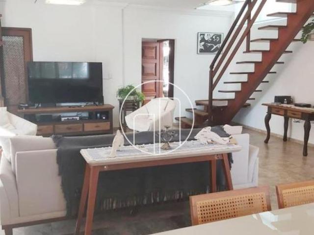 Sobrado à venda em Campinas, Jardim das Paineiras, com 3 suítes, com 319 m²