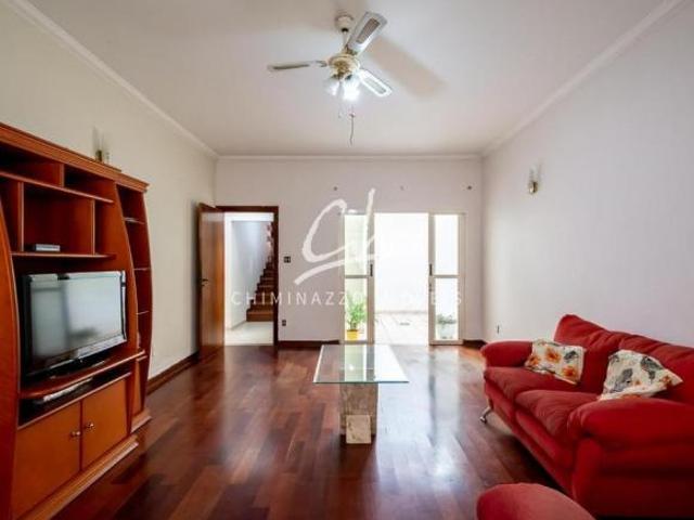 Sobrado à venda em Campinas, Jardim Dom Bosco, com 3 quartos, com 242 m²