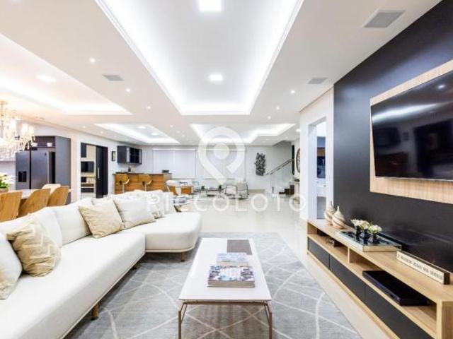 Sobrado à venda em Campinas, Loteamento Mont Blanc Residence, com 5 suítes, com 568.86 m²