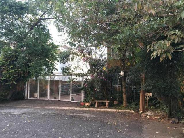 Sobrado à venda em Campinas, Mansões Santo Antônio, com 5 quartos, com 258 m²
