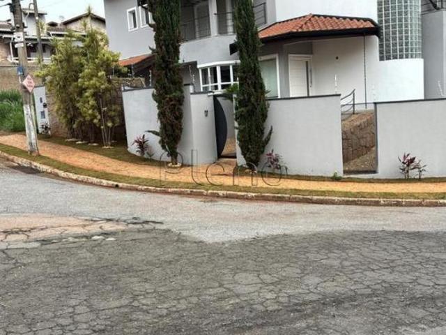 Sobrado à venda em Campinas, Mansões Santo Antônio, com 5 suítes, com 370 m²