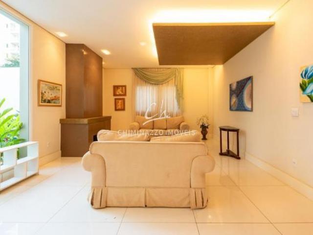 Sobrado à venda em Campinas, Mansões Santo Antônio, com 3 suítes, com 394.69 m²