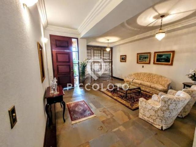 Sobrado à venda em Campinas, Nova Campinas, com 5 suítes, com 622 m²
