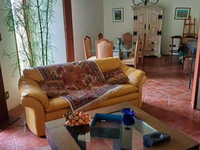 Sobrado à venda em Campinas, Sousas, com 6 suítes, com 585 m², Loteamento Caminh