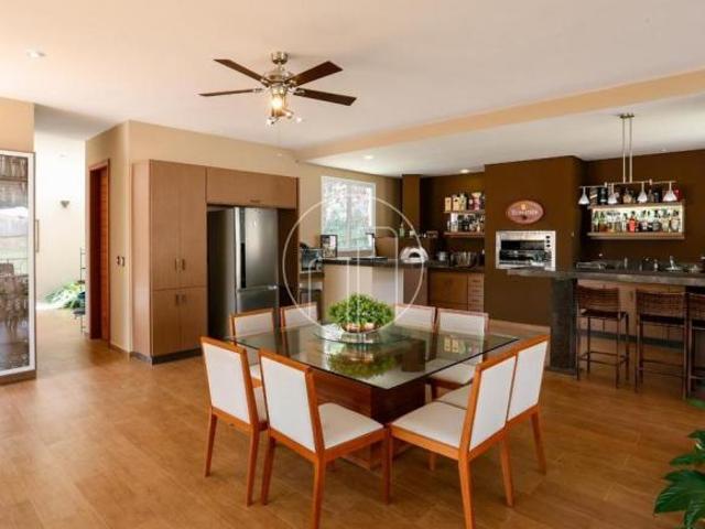 Sobrado à venda em Campinas, Sítios de Recreio Gramado, com 4 suítes, com 774.83 m², Chácara Gramado