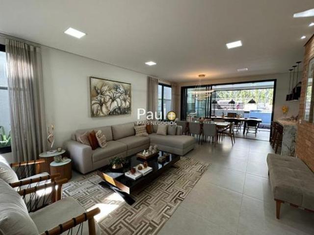 Sobrado à venda em Campinas, Swiss Park Vevey, com 3 suítes, com 300 m², Vevey