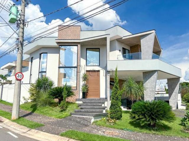 Sobrado à venda em Campinas, Swiss Park, com 3 suítes, com 337.67 m²