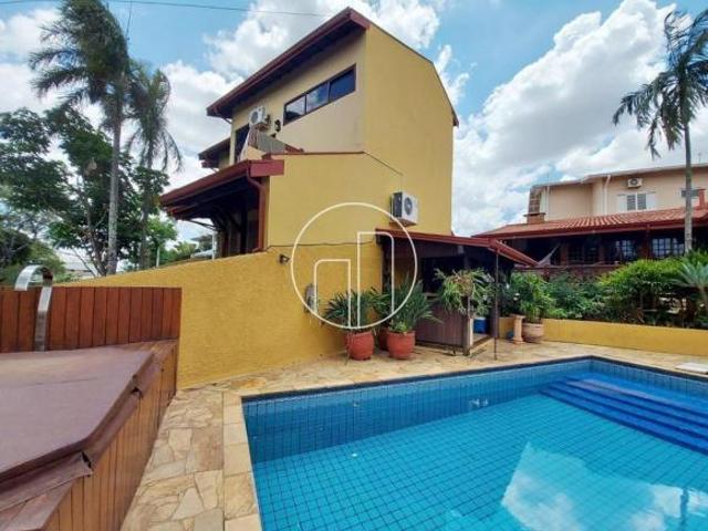 Sobrado à venda em Campinas, Parque da Hípica, com 4 suítes, com 478.33 m², Parque da Hipica