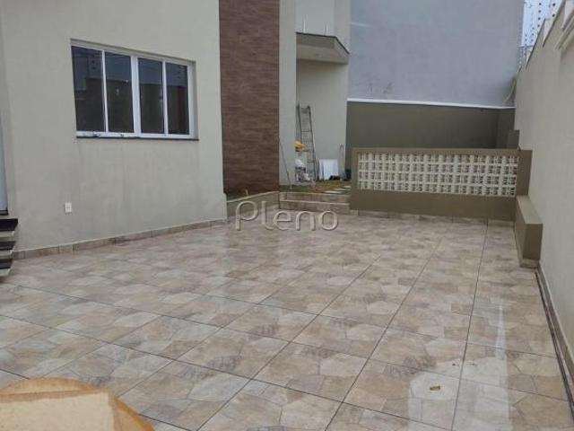 Sobrado à venda em Campinas, Parque Jambeiro, com 2 suítes, com 100 m²