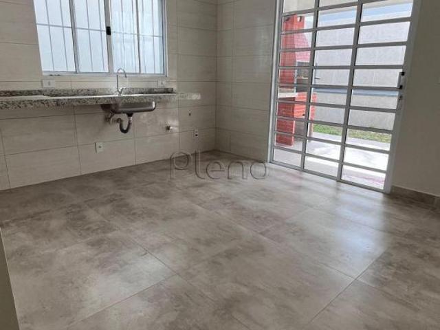Sobrado à venda em Campinas, Parque Jambeiro, com 3 suítes, com 137 m²