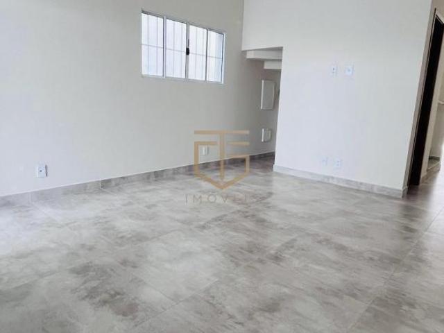 Sobrado à venda em Campinas, Parque Jambeiro, com 3 suítes, com 137 m²