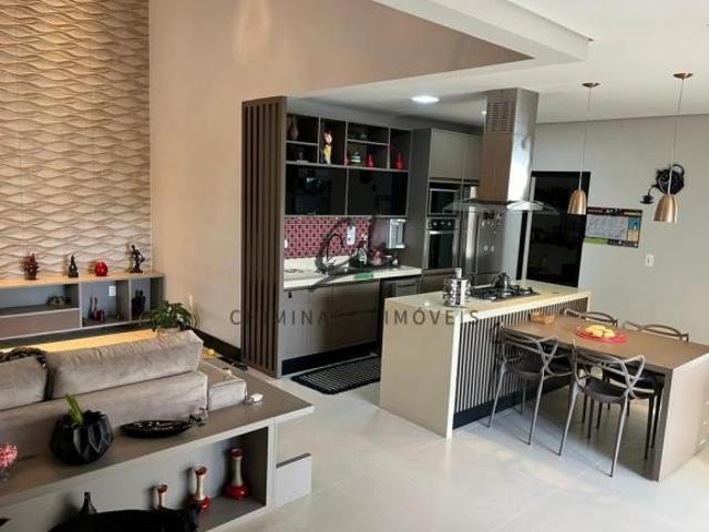 Sobrado à venda em Campinas, Parque Rural Fazenda Santa Cândida, com 3 quartos, com 240 m²
