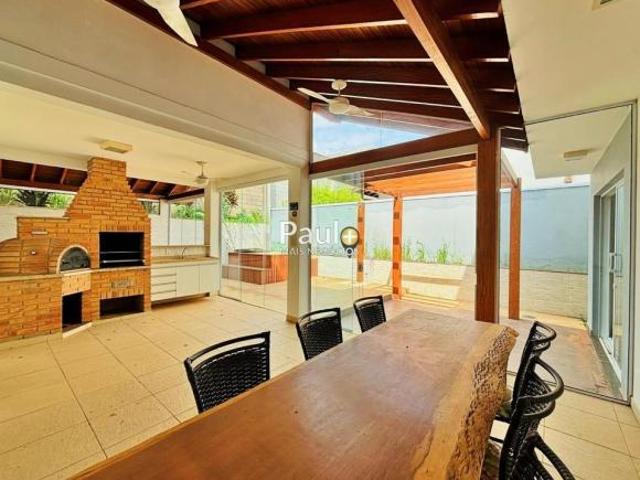 Sobrado à venda em Campinas, Parque Rural Fazenda Santa Cândida, com 3 suítes, com 250 m²