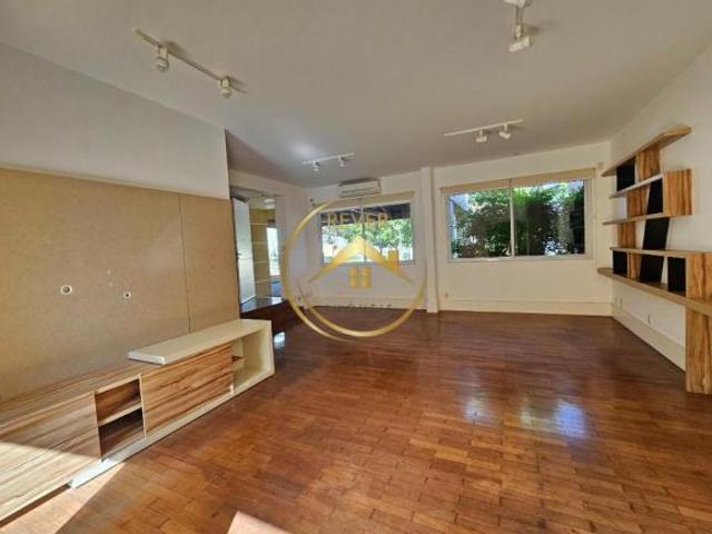 Sobrado à venda em Campinas, Parque Taquaral, com 4 quartos, com 363 m², Residências Parque Portugal