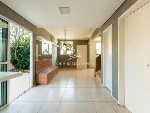 Sobrado à venda em Campinas, Parque Taquaral, com 3 quartos, com 180 m², Village Chopin