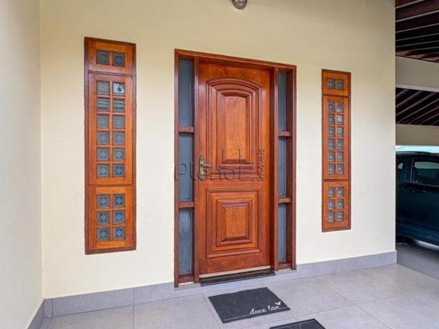 Sobrado à venda em Campinas, Parque Taquaral, com 3 suítes, com 287.43 m²