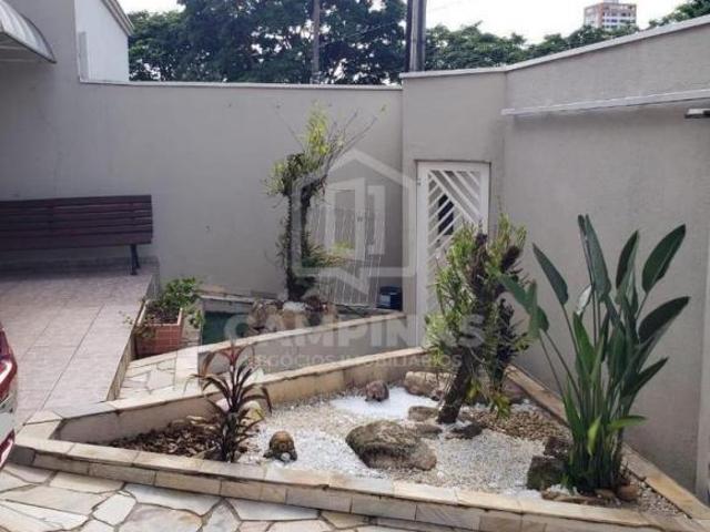 Sobrado à venda em Campinas, Taquaral, com 3 quartos, com 233 m²