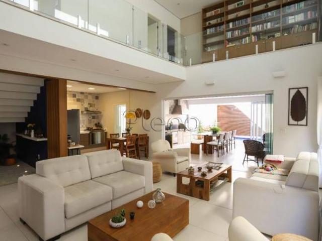 Sobrado à venda em Campinas, Vila dos Plátanos, com 3 suítes, com 291 m²