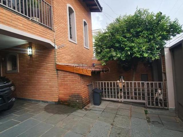 Sobrado à venda em Campinas, Vila Joaquim Inácio, com 4 quartos, com 300 m²