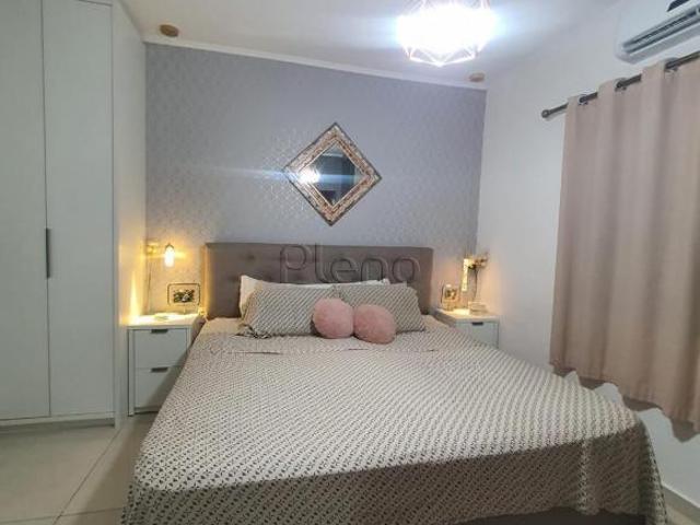 Sobrado à venda em Campinas, Vila Joaquim Inácio, com 4 quartos, com 300 m²