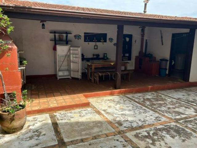 Sobrado à venda em Campinas, Vila São Joaquim, com 2 suítes, com 147 m²