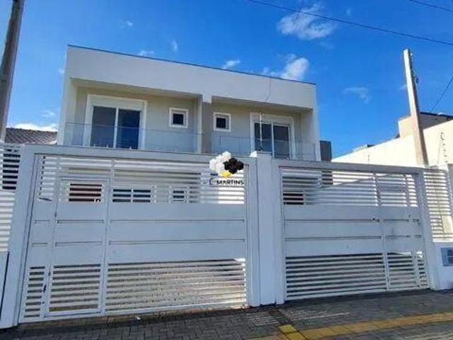 Sobrado à Venda em Canoas com 3 quartos, 2 banheiros, 1 vaga e 150m²