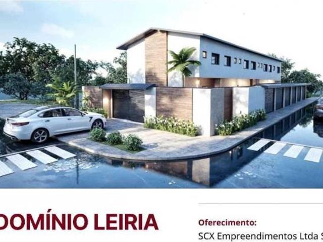 Sobrado à venda em Caraguatatuba, Jardim das Gaivotas, com 2 quartos, 51m²