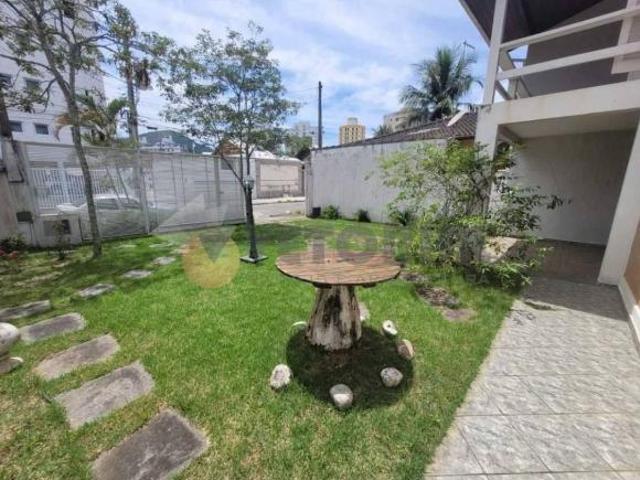 Sobrado à venda em Caraguatatuba, Martim de Sá, com 4 quartos, 270m²