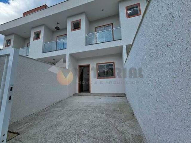 Sobrado à venda em Caraguatatuba, Massaguaçu, com 2 quartos, 74m²