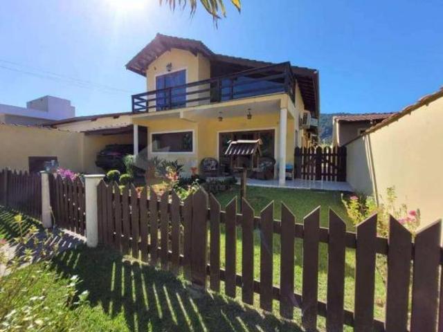 Sobrado à venda em Caraguatatuba, Massaguaçu, com 3 quartos, 237,00m²