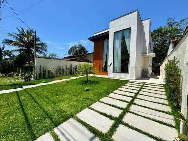 Sobrado à venda em Caraguatatuba, Park Imperial, com 3 quartos, 242m²