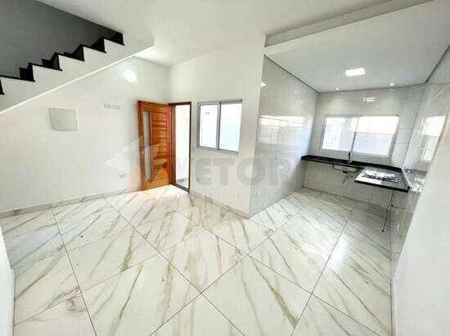 Sobrado à venda em Caraguatatuba, Pontal de Santa Marina, com 2 quartos, 72m²