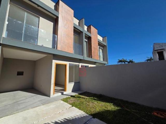 Sobrado à venda no CIC Curitiba PR, 3 quartos, 1 suíte