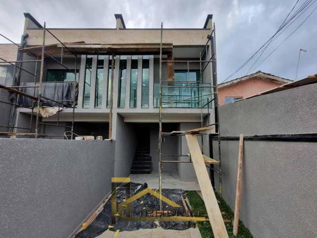 Sobrado à venda em Curitiba PR, no bairro Tatuquara: 2 quartos, 2 banheiros, 1 vaga de garagem, 65m²