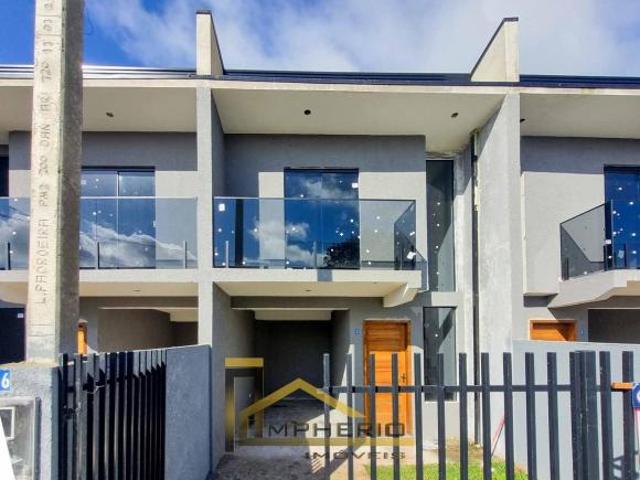 Sobrado à venda em Curitiba PR, no bairro Tatuquara: 2 quartos, 2 banheiros, 1 vaga de garagem, 65m²