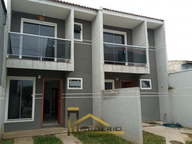 Sobrado à venda em Curitiba PR, no Sítio Cercado: 2 quartos, 1 sala, 2 banheiros, 1 vaga de garagem