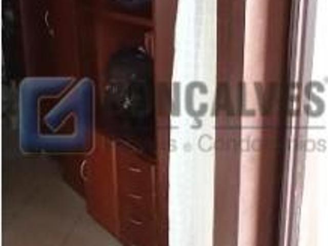 Sobrado à venda em Anchieta, São Bernardo do Campo – 3 dormitórios, 4 vagas