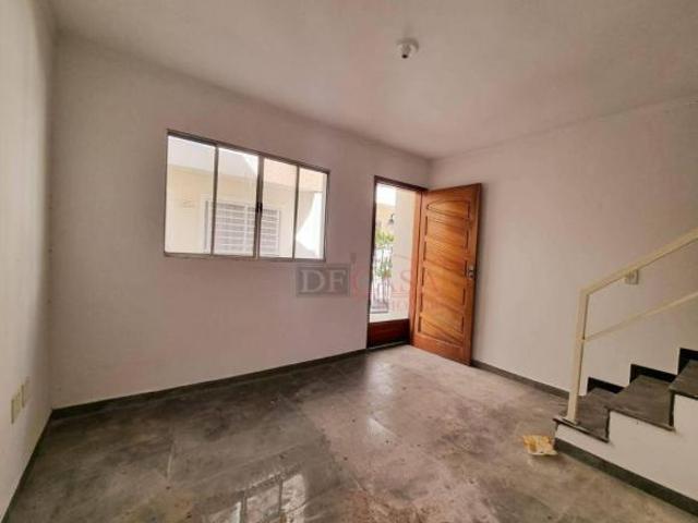 Sobrado a venda em Artur Alvim com 2 suítes com sacada e vaga de garagem fixa