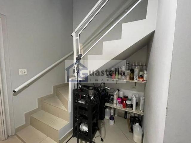 Sobrado à Venda em Assunção, SBC: 3 Dorms, 209m², R$885mil