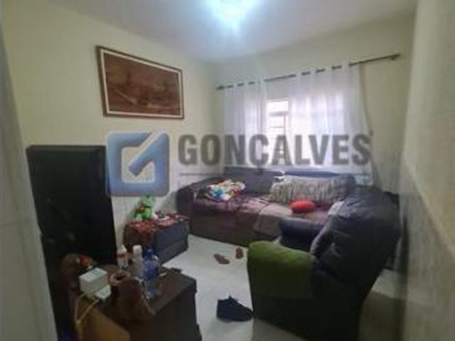 Sobrado à Venda em Assunção, SBC – 230 m², 2 Vagas
