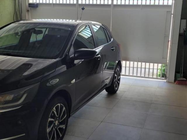 Sobrado à venda em Atibaia – Vila Jaraguá | 3 suítes com piscina