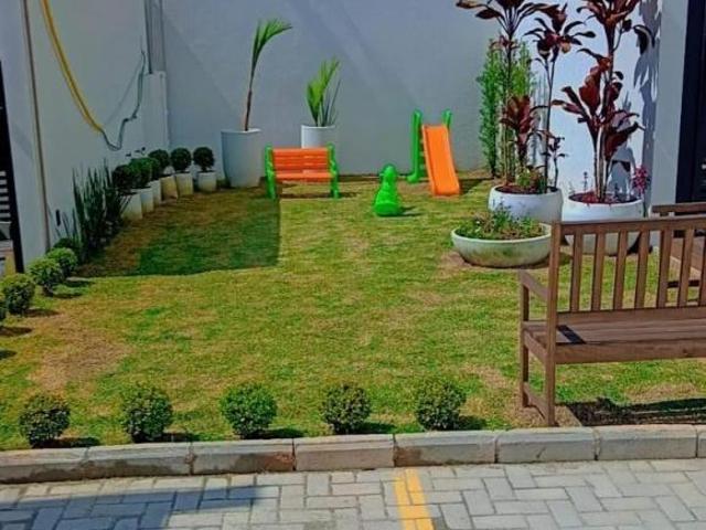 SOBRADO A VENDA EM BOTUJURU COM 56M2