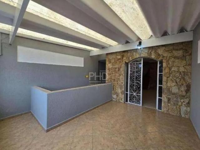 Sobrado à venda em Baeta Neves, São Bernardo do Campo – 2 quartos, 1 vaga, frente