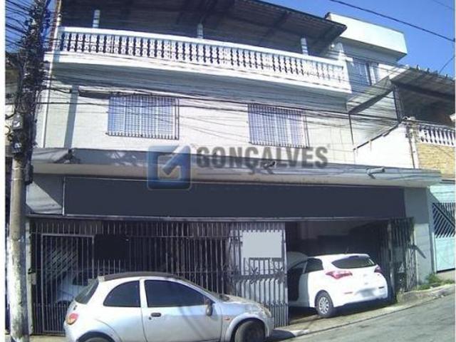 Sobrado à Venda em Baeta Neves, São Bernardo do Campo – 360 m², 2 Vagas, R$ 640.000