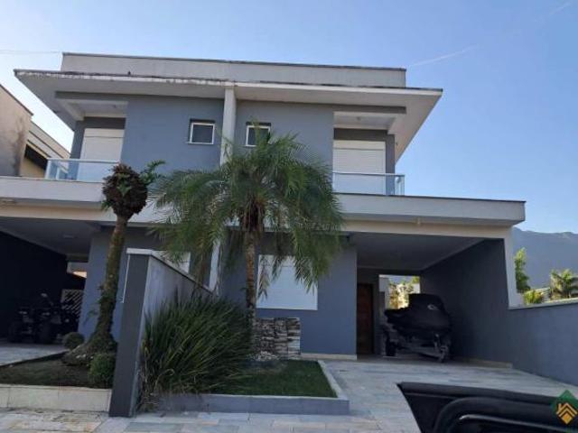 Sobrado à venda em Bertioga, Morada da Praia, com 3 quartos, 252m²